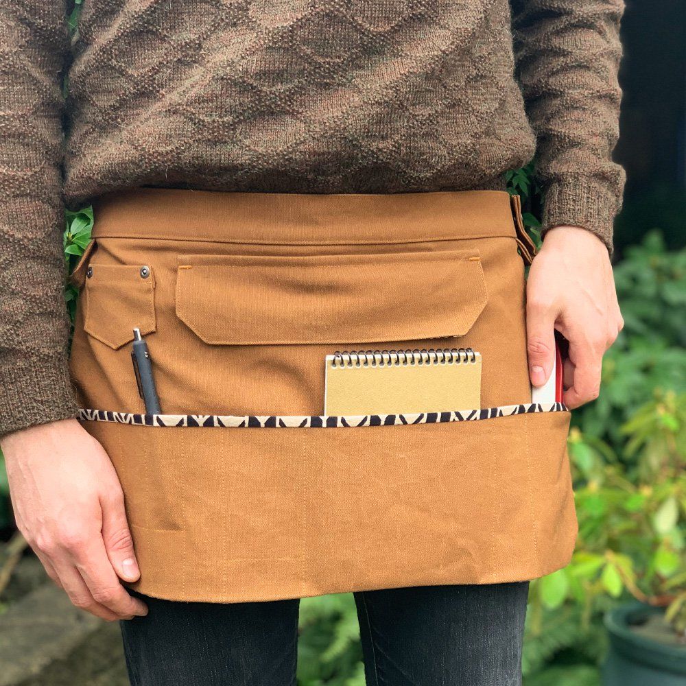 Dogwood Apron by Helen’s Closet Patterns | Threadloop