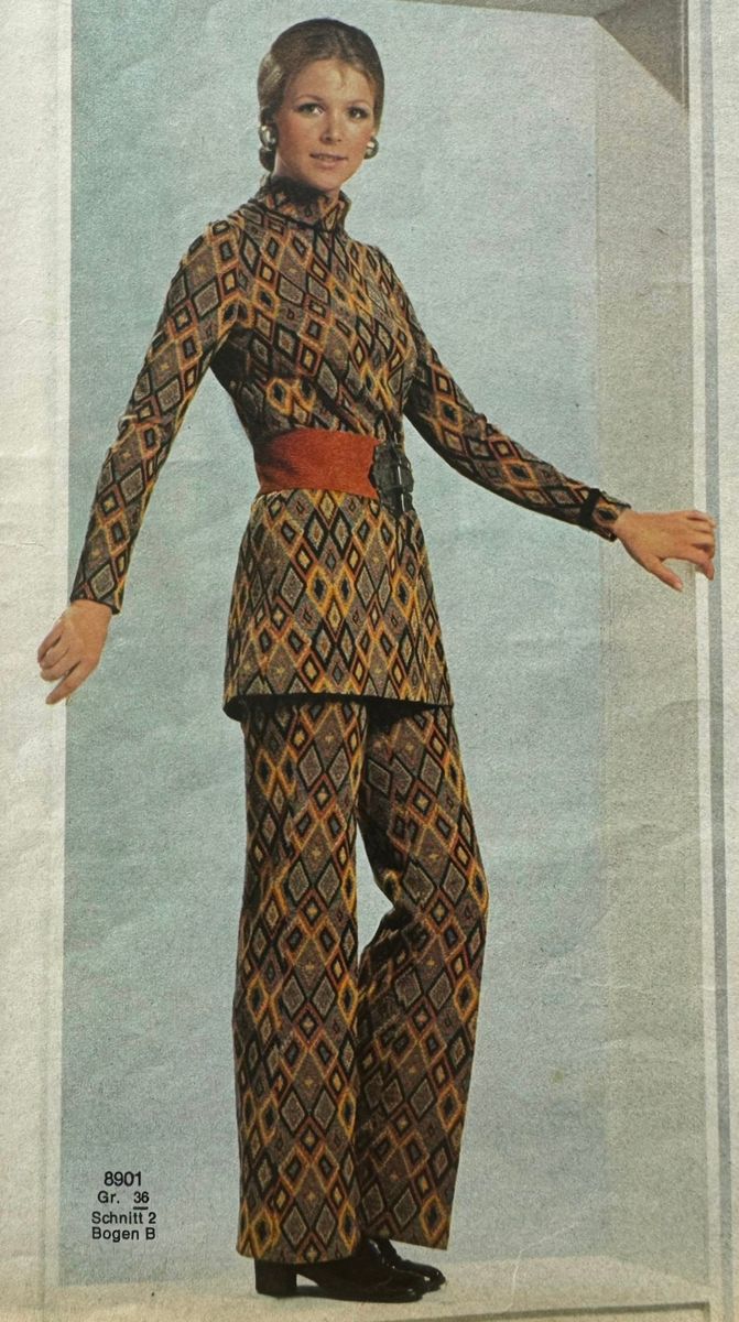8901 | Burda Moden 8/70 by Burda | Threadloop