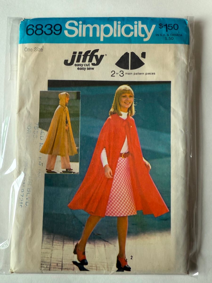 S6839 I Misses' Jiffy Unlined Cape In Two Lengths With Or | Threadloop