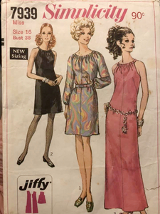 S7939 | Misses' jiffy dress in two lengths by Simplicity | Threadloop