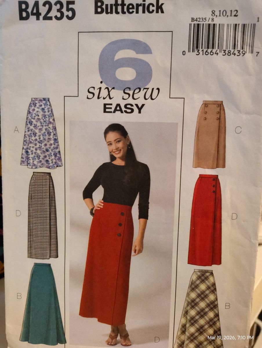 B4235 | Misses'/ Misses' Petite Skirts by Butterick | Threadloop