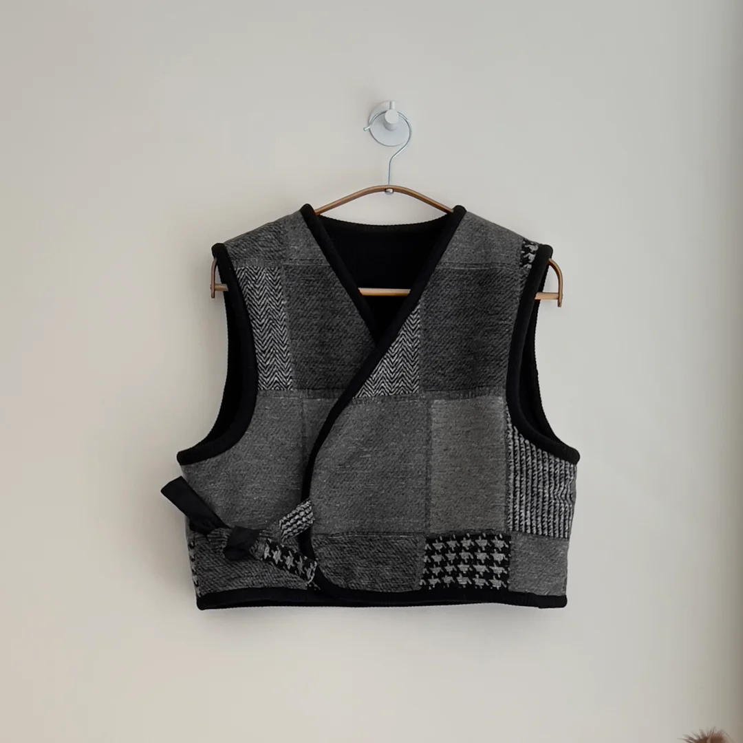 Hanbok Vest Baeja by Sewing Therapy | Threadloop